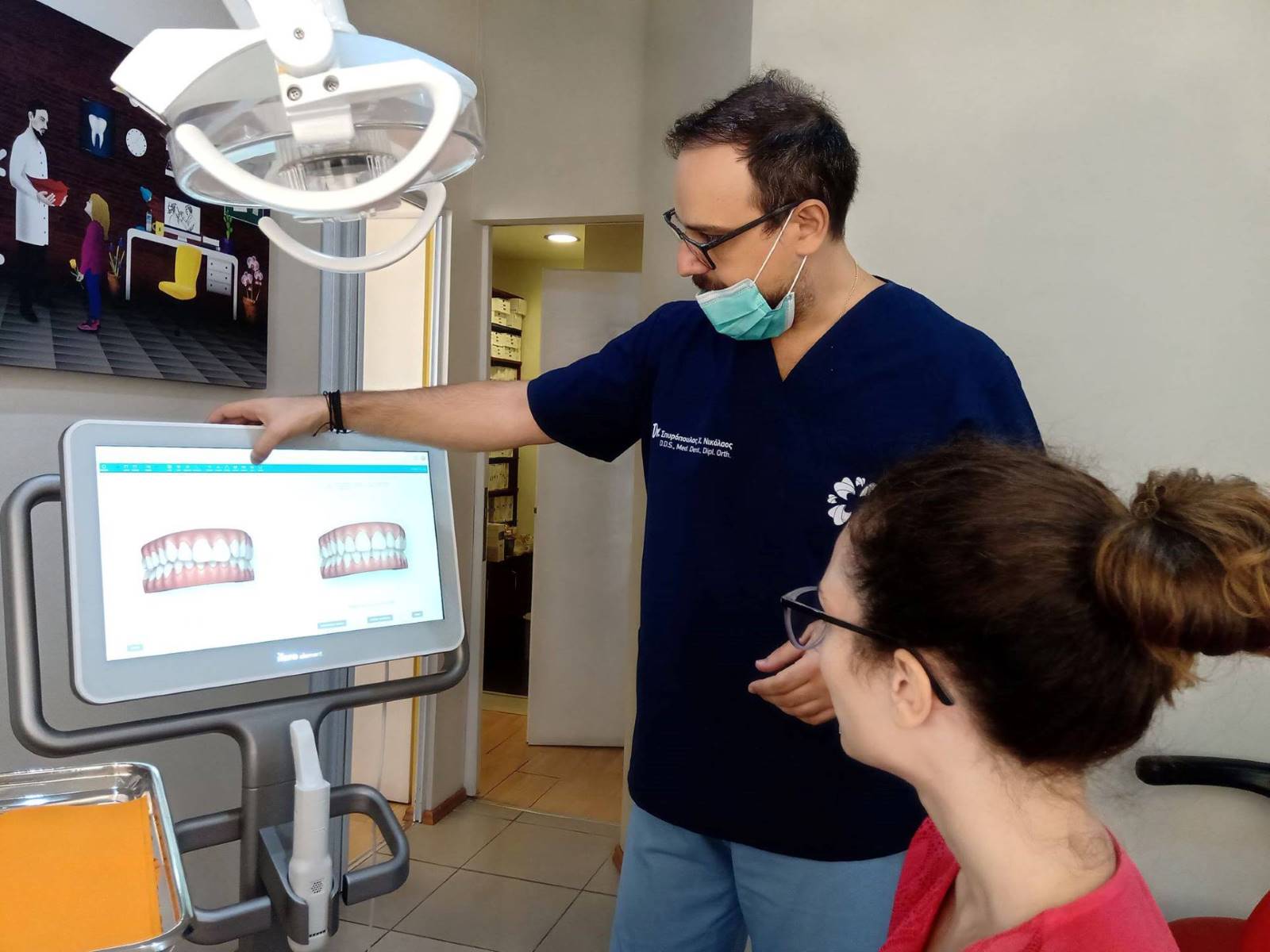 Αόρατη ορθοδοντική | Μέθοδος Invisalign | Νίκος Σπυρόπουλος